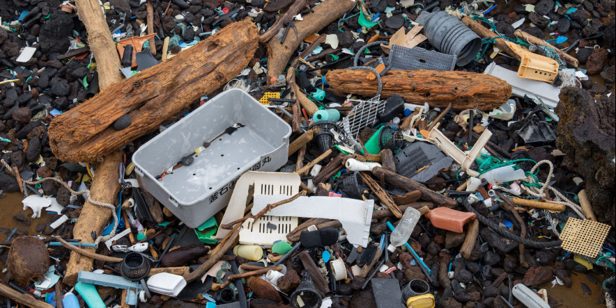 Floating Booms to Take a Bite Out of the Great Pacific Garbage Patch ...
